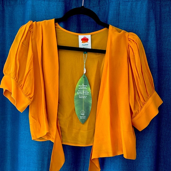 FARM Rio | Tops | Bnwt Farm Rio Crop Top Beautiful | Poshmark